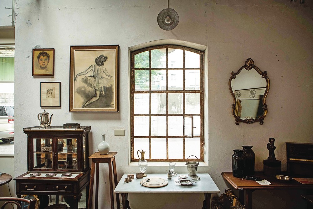 經歲月打磨而成的「光」！Delicate antique 主理人陳啟樂 帶你窺探老物溫厚沉靜的氣韻 | La Vie