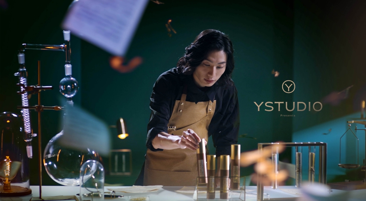 2024金馬獎指定合作品牌「物外 YSTUDIO」攜手白輻射影像，推出十週年限定版形象影片【鑄筆師】 | La Vie